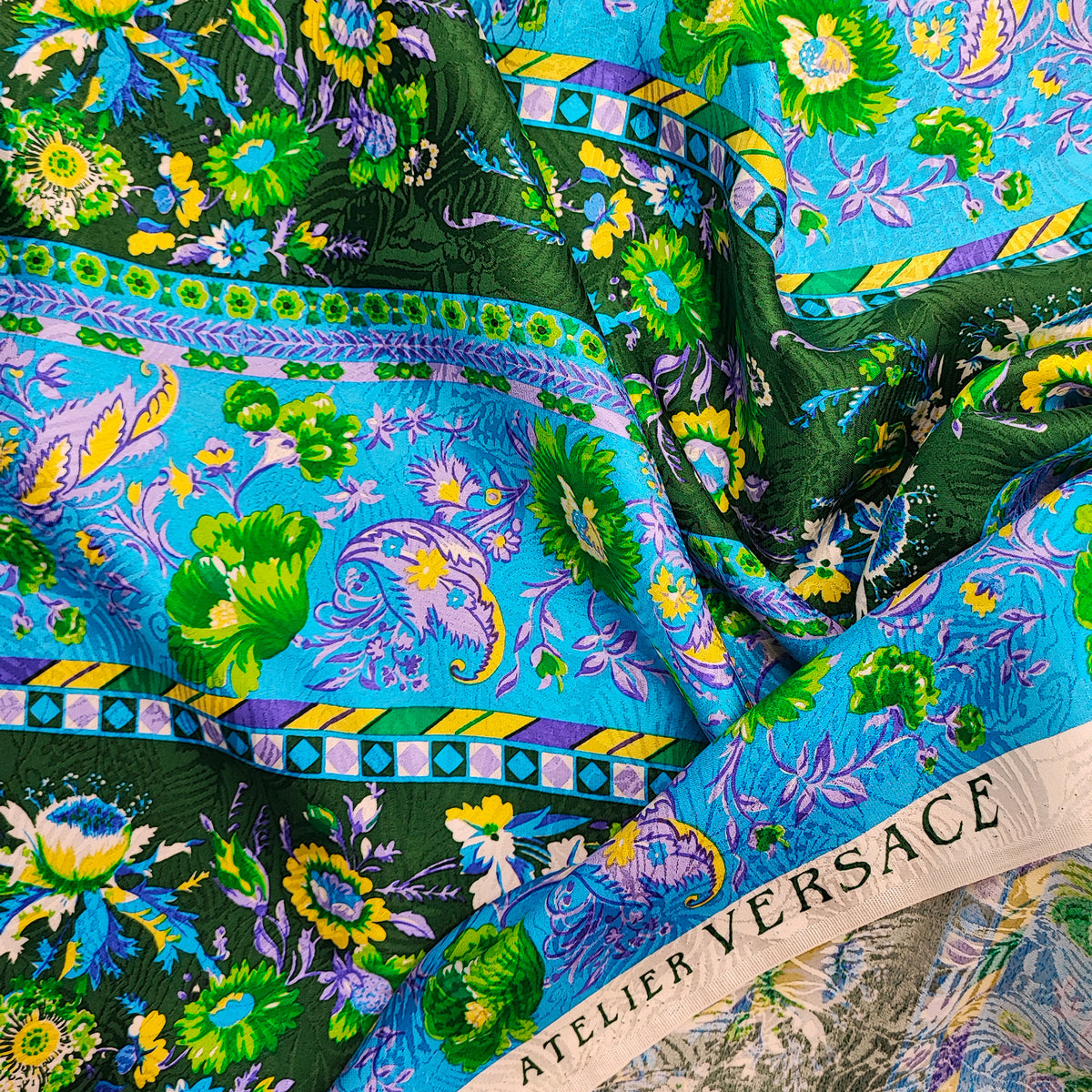 Versace jacquard silk / design 2 – Provasoli Tessuti Srl